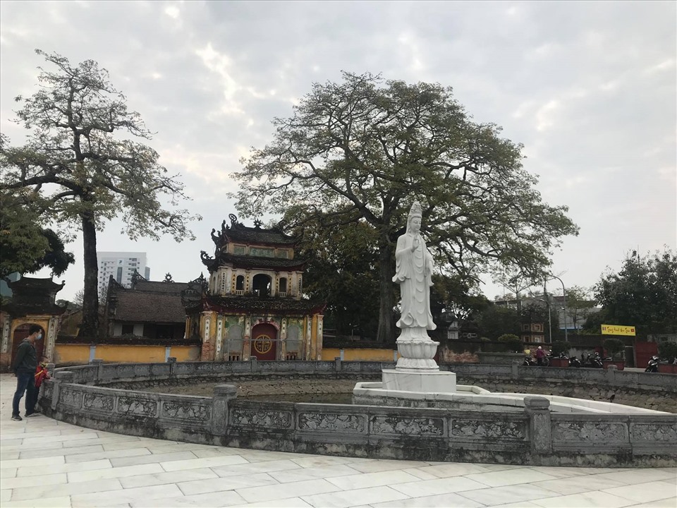 Chùa trung hành hải phòng - Di tích 400 năm tuổi, hoa gạo rực rỡ - Chất ...